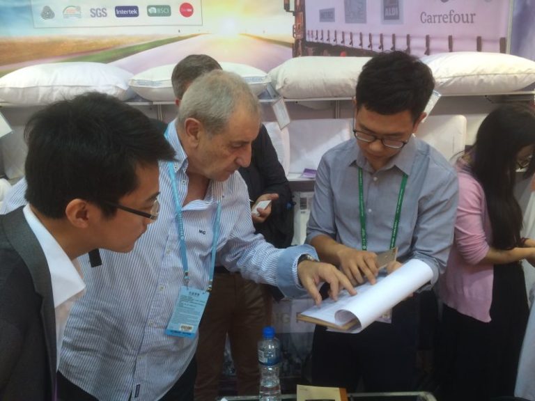 Busiest Booth in Canton Fair – Spring Home Textile Highlights | Spring ...